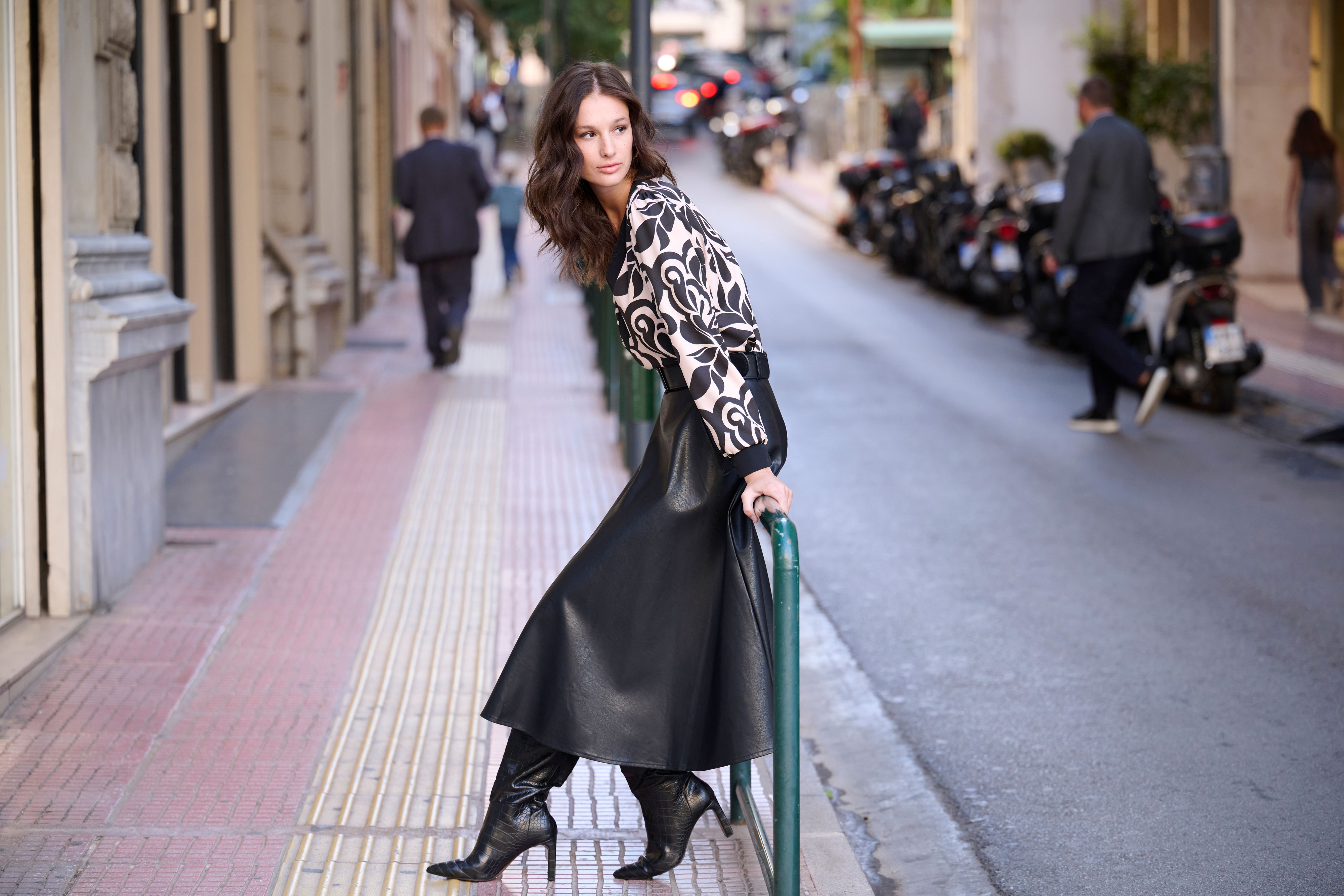 At Matis-Fashion.com you will find the clothes that you were looking for. New arrivals daily ...