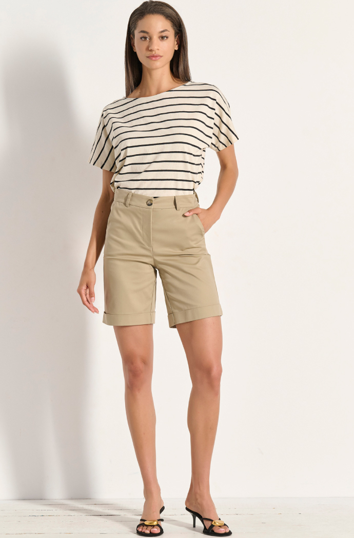 At Matis-Fashion.com you will find the clothes that you were looking for. New arrivals daily ...