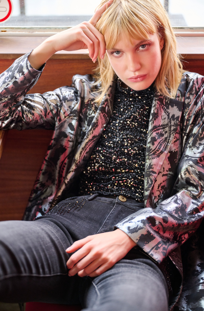 At Matis-Fashion.com you will find the clothes that you were looking for. New arrivals daily ...